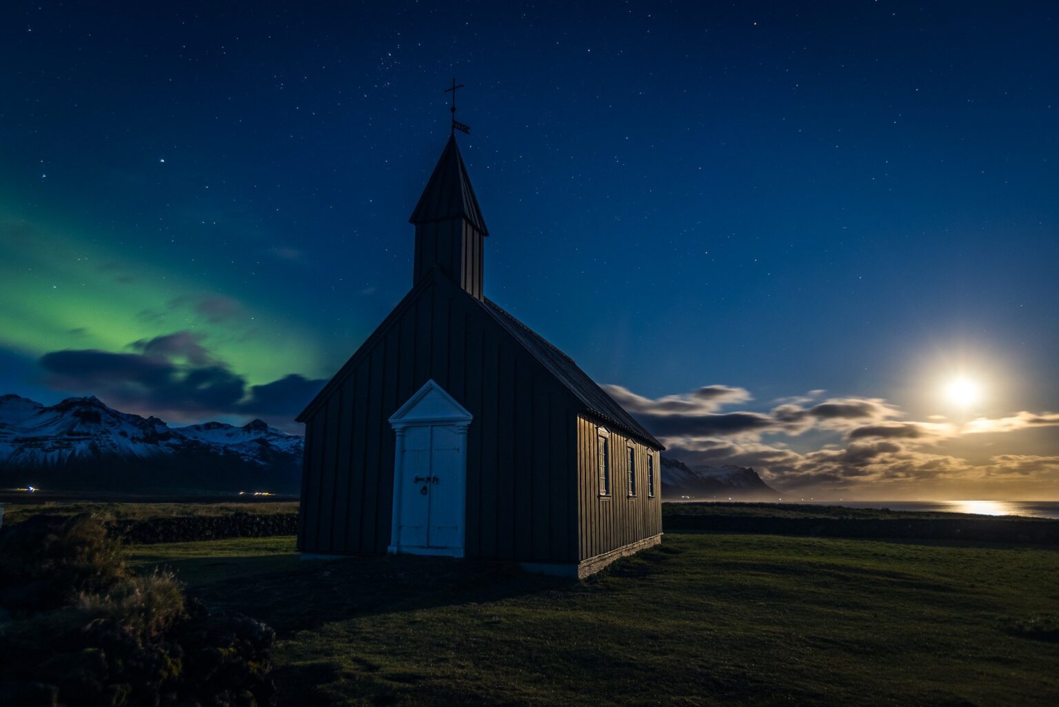 Icelandic Ghost Stories That Locals Still Believe - Welcome To Iceland ...